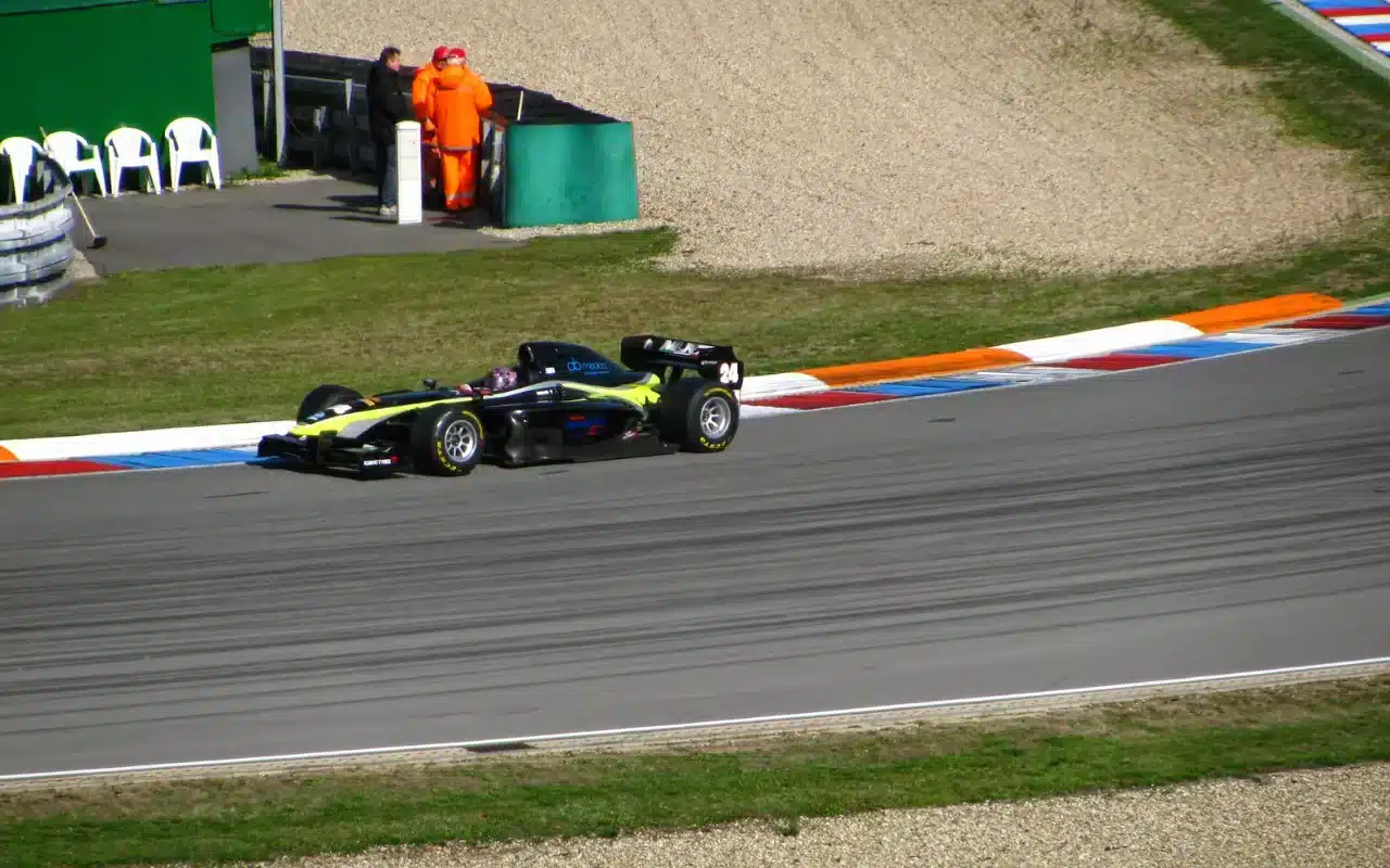 เล่าตำนานสนาม Nurburgring ประวัติสุดโหดแห่งวงการรถซิ่ง
