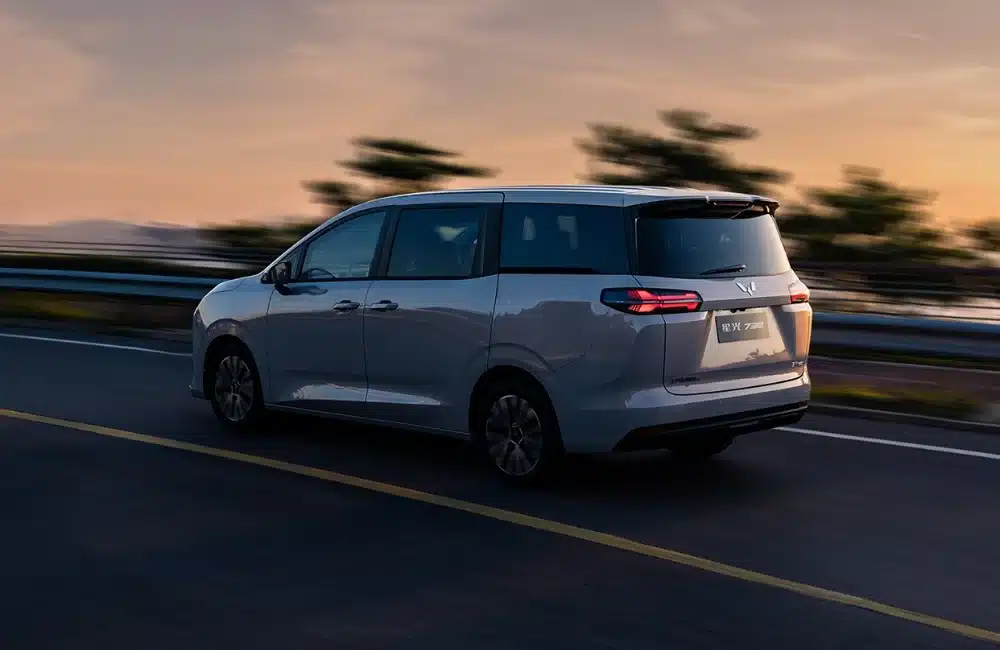ส่อง Wuling Starlight Darion MPV ไฟฟ้า 7 ที่นั่ง สเปกน่าใช้